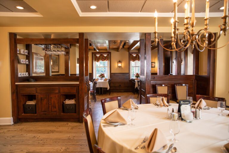 Dining Options - Plumsteadville Inn