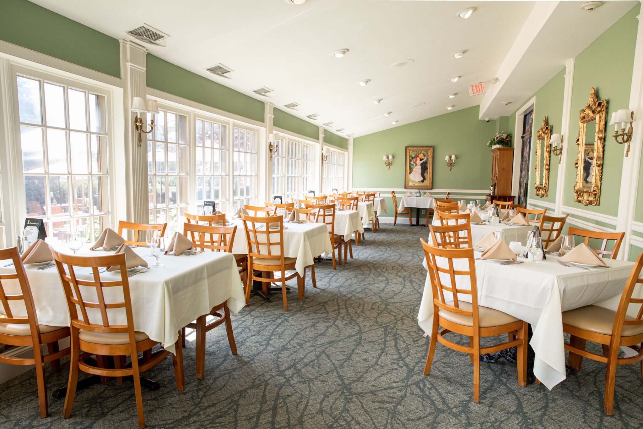 Dining Options - Plumsteadville Inn