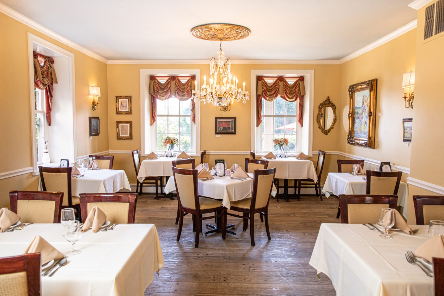 Dining Options - Plumsteadville Inn